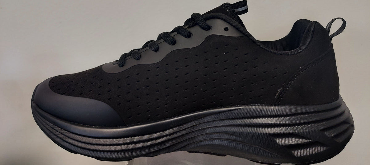 Smitty Court Shoe – Officially Sports